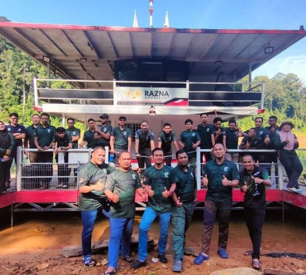 Senarai Houseboat Tasik Kenyir » Discovery Terengganu