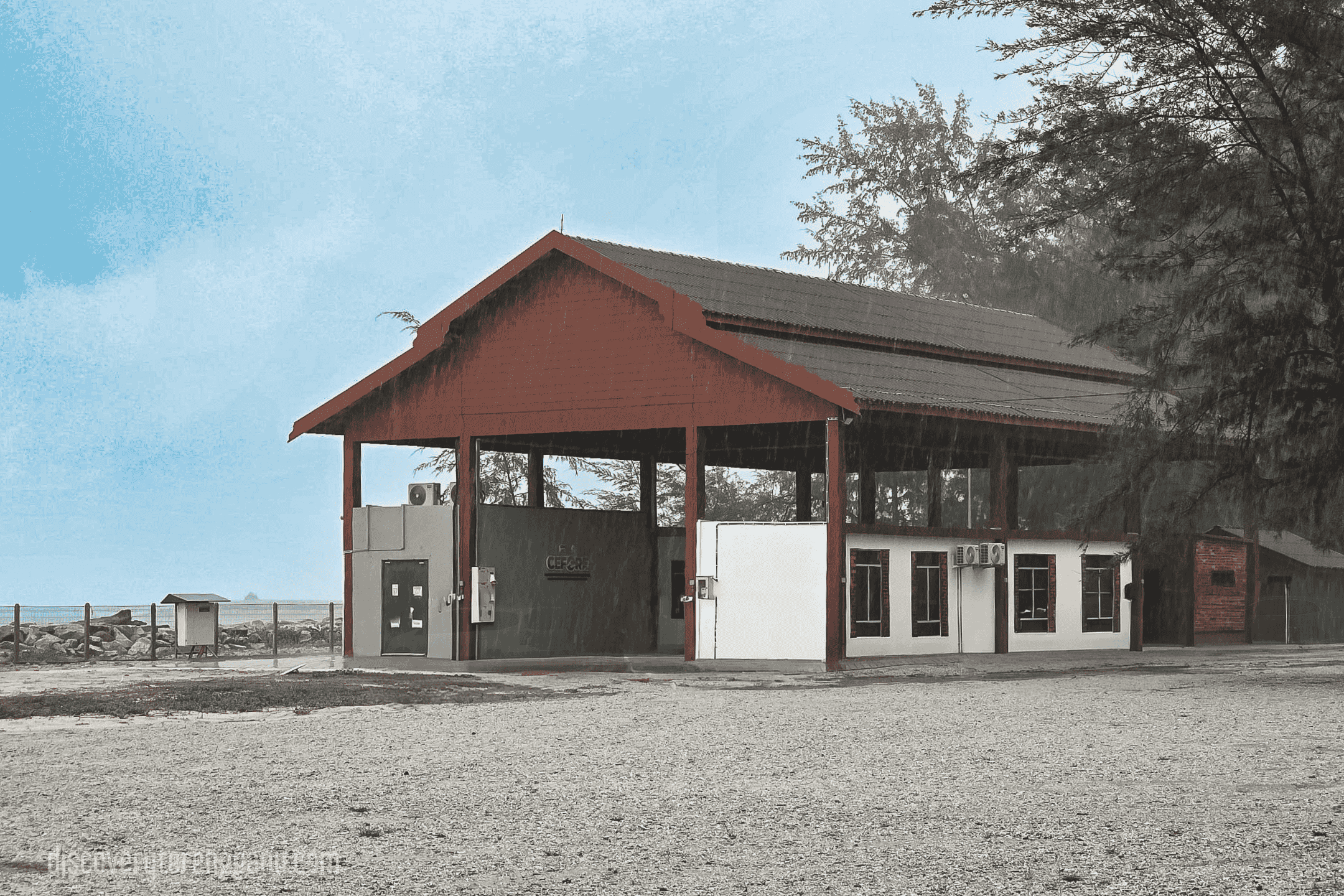 Kincir Angin UMT di Pantai Tok Jembal » Discovery Terengganu